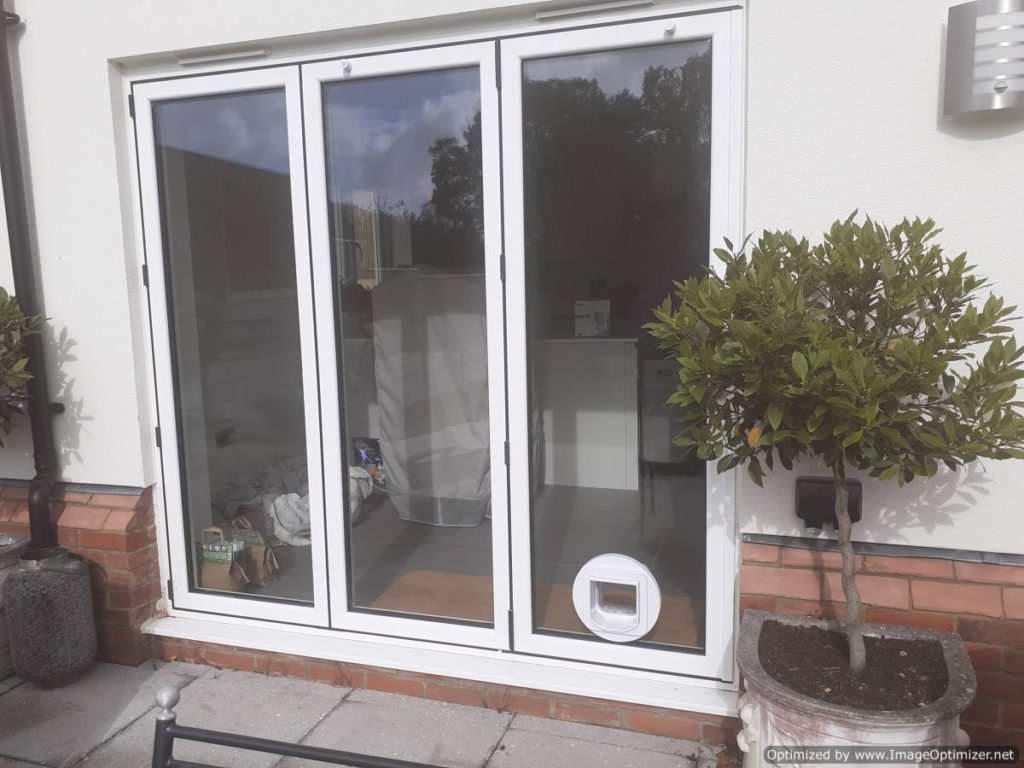 Sureflap Microchip Cat Flap SUR001 including Glass Mount Adpator - Just ...